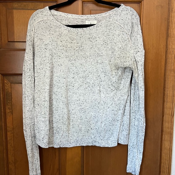 Lou & Grey | Tops | Lou Grey Light Gray Speckled Long Sleeve Top | Poshmark